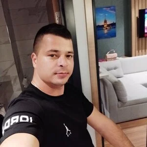 Chatkk profile of adrian adi from United Kingdom