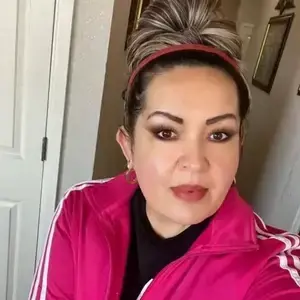 Chatkk profile of emily jennifer from United Kingdom