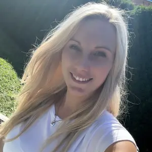 Chatkk profile of maris avalon from United Kingdom